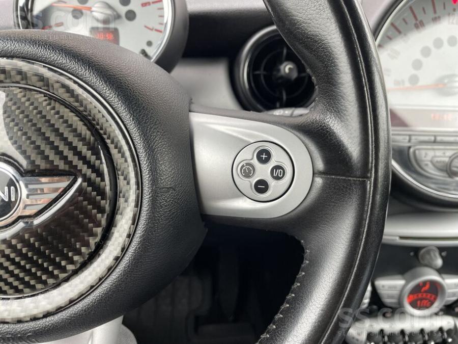 Balts MINI Clubman 2008 Rīga, ar dzinēja tilpumu 1.60 L un nobraukumu 263 tūkst. km par 3490 €, foto 29 vietnē AUTOMOTO.COM.LV