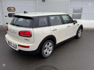 White MINI Clubman 2021 in Vilnius, with an engine capacity of 1.50 L and mileage of 131 thousand km for 12999 €, photo 3 on AUTOMOTO.COM.LV