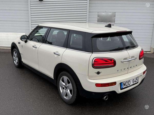 Balts MINI Clubman 2021 Viļņa, ar dzinēja tilpumu 1.50 L un nobraukumu 131 tūkst. km par 12999 €, foto 4 vietnē AUTOMOTO.COM.LV
