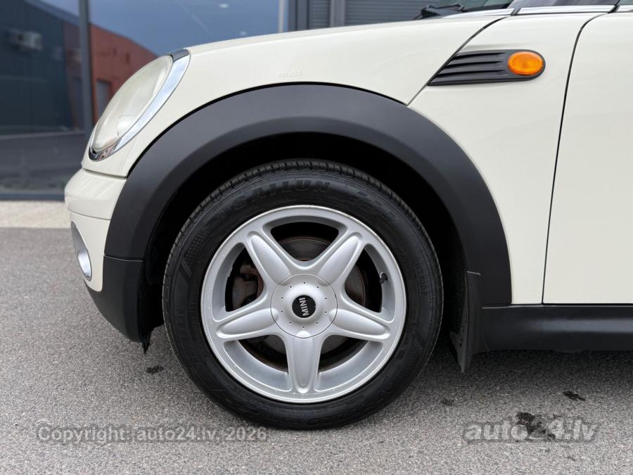White MINI Clubman 2008 in Kuressaare, with an engine capacity of 1.60 L and mileage of 186 thousand km for 3990 €, photo 11 on AUTOMOTO.COM.LV