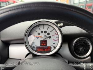 White MINI Clubman 2008 in Kuressaare, with an engine capacity of 1.60 L and mileage of 186 thousand km for 3990 €, photo 23 on AUTOMOTO.COM.LV