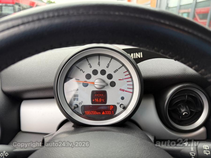 White MINI Clubman 2008 in Kuressaare, with an engine capacity of 1.60 L and mileage of 186 thousand km for 3990 €, photo 23 on AUTOMOTO.COM.LV