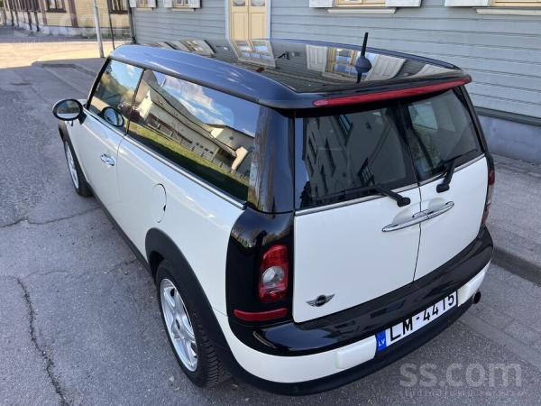 White MINI Clubman 2008 in Riga, with an engine capacity of 1.60 L and mileage of 323 thousand km for 3500 €, photo 4 on AUTOMOTO.COM.LV