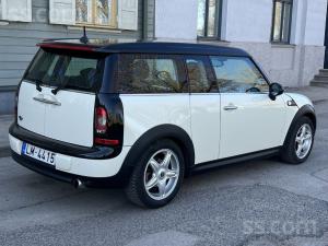 Белый Мини Клабмен 2008 в Рига, объемом двигателя 1.60 л и пробегом 323 тыс. км за 3500 €, фото 7 на AUTOMOTO.COM.LV
