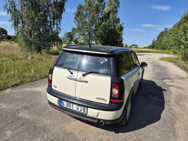 White MINI Clubman 2008 in Vilnius, with an engine capacity of 1.60 L and mileage of 281 thousand km for 2500 €, photo 4 on AUTOMOTO.COM.LV