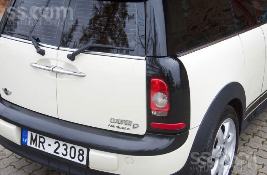 Balts MINI Clubman 2011 Rīga, ar dzinēja tilpumu 1.60 L un nobraukumu 220 tūkst. km par 4500 €, foto 5 vietnē AUTOMOTO.COM.LV