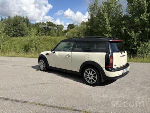 Dzeltens MINI Clubman 2009 Tukums, ar dzinēja tilpumu 1.60 L un nobraukumu 190 tūkst. km par 3490 €, foto 4 vietnē AUTOMOTO.COM.LV