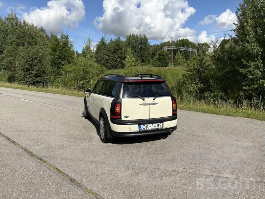 Dzeltens MINI Clubman 2009 Tukums, ar dzinēja tilpumu 1.60 L un nobraukumu 190 tūkst. km par 3490 €, foto 7 vietnē AUTOMOTO.COM.LV