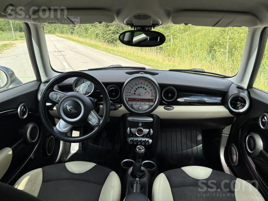 Dzeltens MINI Clubman 2009 Tukums, ar dzinēja tilpumu 1.60 L un nobraukumu 190 tūkst. km par 3490 €, foto 11 vietnē AUTOMOTO.COM.LV