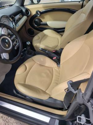 Melns MINI Cooper 2010 Kauņa, ar dzinēja tilpumu 1.60 L un nobraukumu 111 tūkst. km par 4450 €, foto 9 vietnē AUTOMOTO.COM.LV