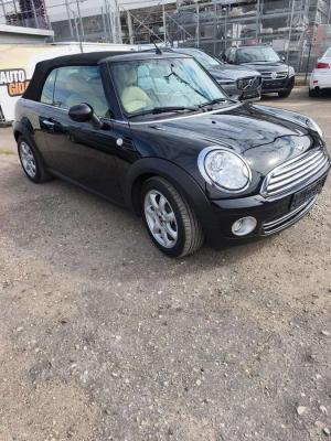 Melns MINI Cooper 2010 Kauņa, ar dzinēja tilpumu 1.60 L un nobraukumu 111 tūkst. km par 4450 €, foto 12 vietnē AUTOMOTO.COM.LV