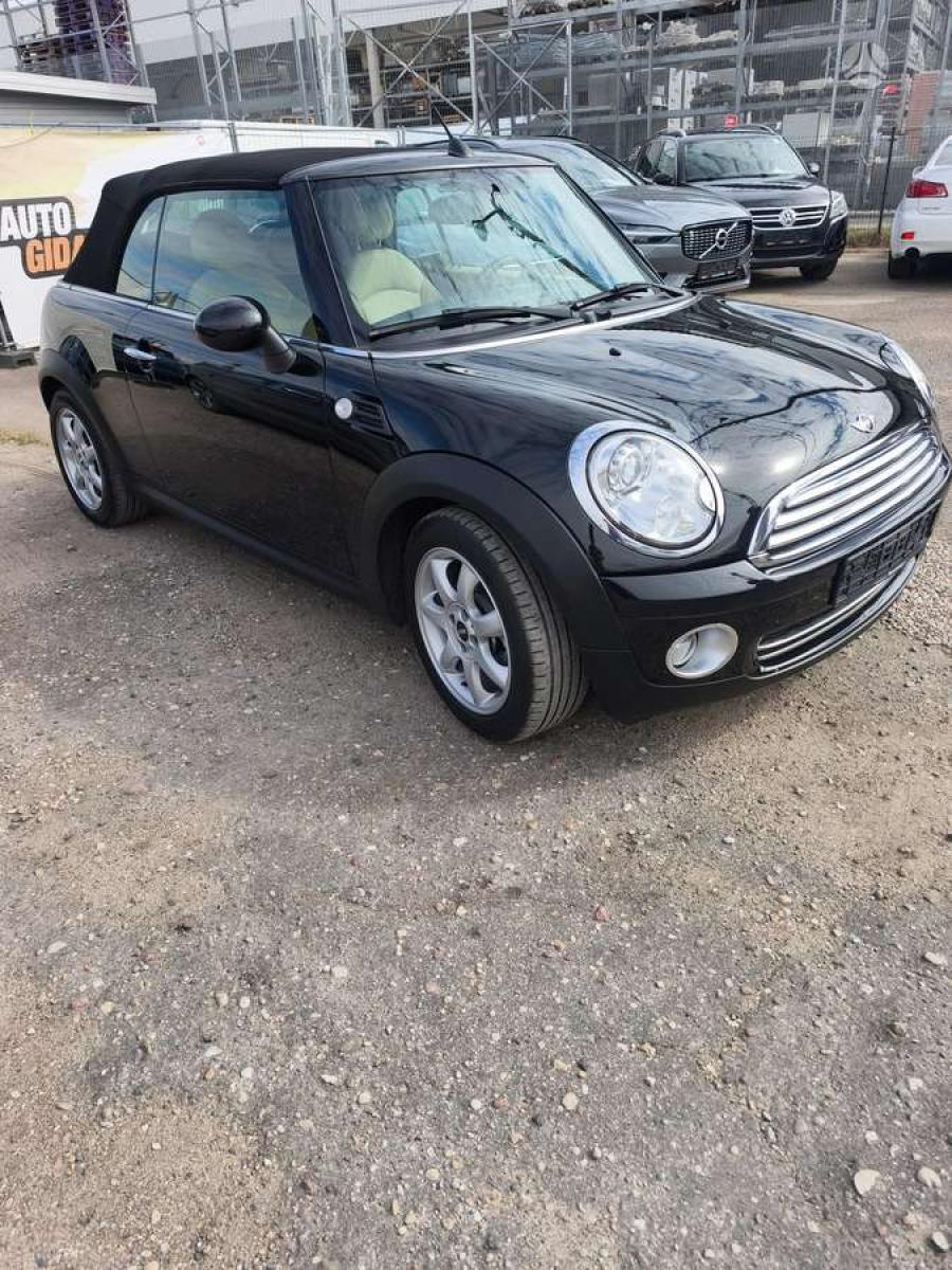 Melns MINI Cooper 2010 Kauņa, ar dzinēja tilpumu 1.60 L un nobraukumu 111 tūkst. km par 4450 €, foto 12 vietnē AUTOMOTO.COM.LV