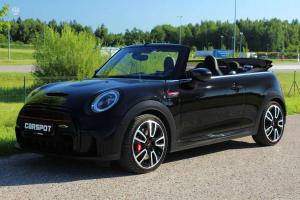 Black MINI Cooper 2021 in Vilnius, with an engine capacity of 2.00 L and mileage of 41 thousand km for 29900 €, photo 2 on AUTOMOTO.COM.LV