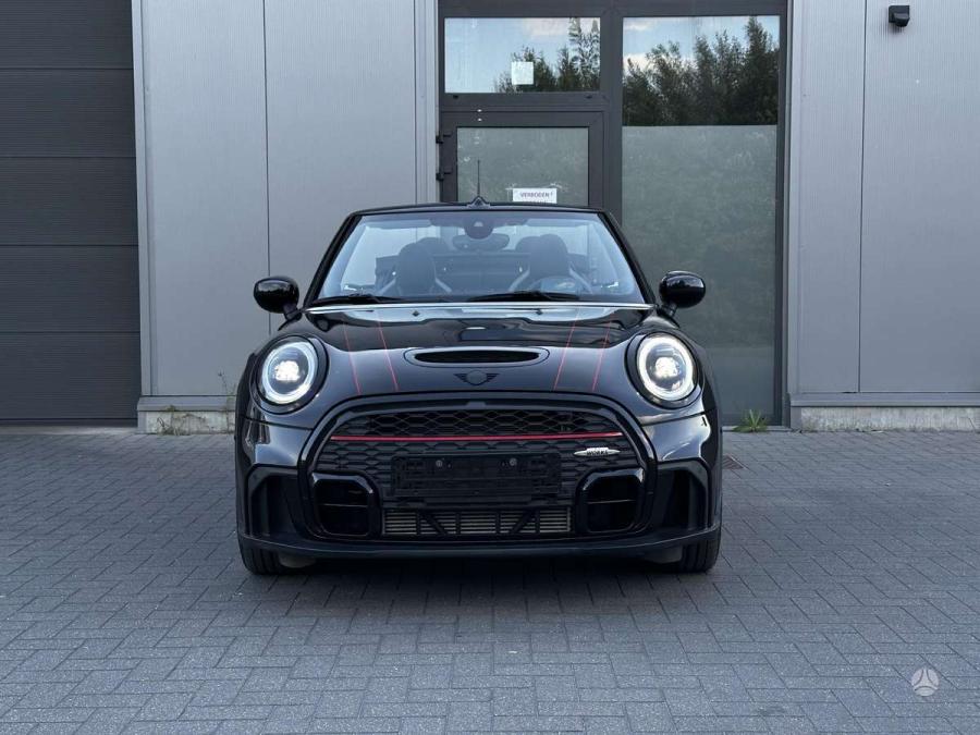 Black MINI Cooper 2024 in Radviliskis, with an engine capacity of 2.00 L and mileage of 36 thousand km for 34950 €, photo 2 on AUTOMOTO.COM.LV