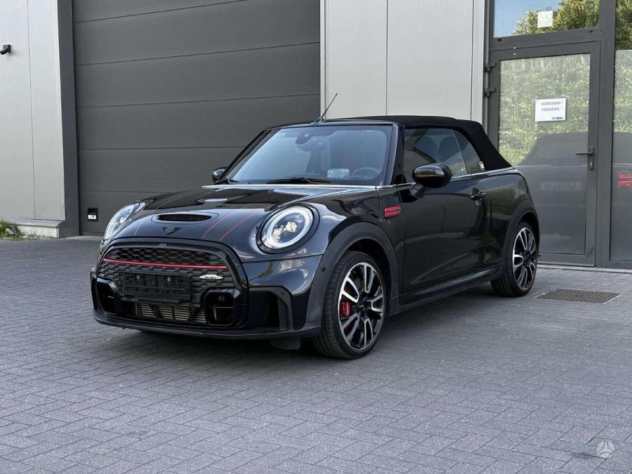 Black MINI Cooper 2024 in Radviliskis, with an engine capacity of 2.00 L and mileage of 36 thousand km for 34950 €, photo 7 on AUTOMOTO.COM.LV