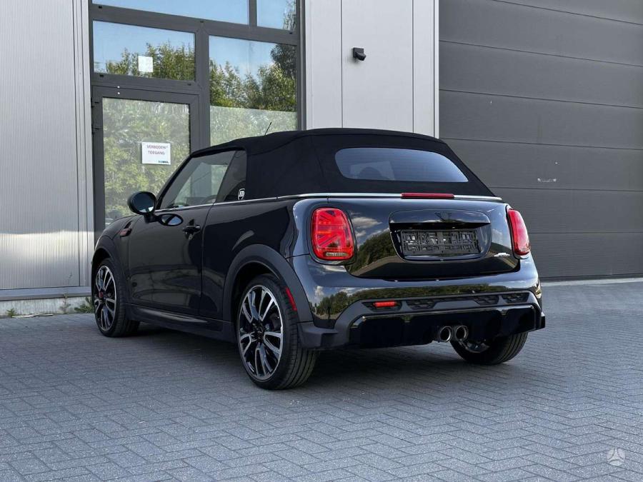 Black MINI Cooper 2024 in Radviliskis, with an engine capacity of 2.00 L and mileage of 36 thousand km for 34950 €, photo 8 on AUTOMOTO.COM.LV