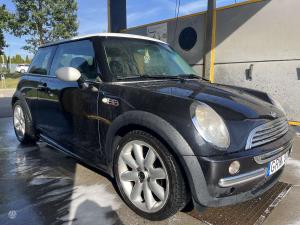 Black MINI Cooper 2003 in Kaunas, with an engine capacity of 1.60 L and mileage of 270 thousand km for 1400 €, photo  on AUTOMOTO.COM.LV