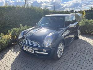 Black MINI Cooper 2003 in Kaunas, with an engine capacity of 1.60 L and mileage of 270 thousand km for 1400 €, photo 3 on AUTOMOTO.COM.LV