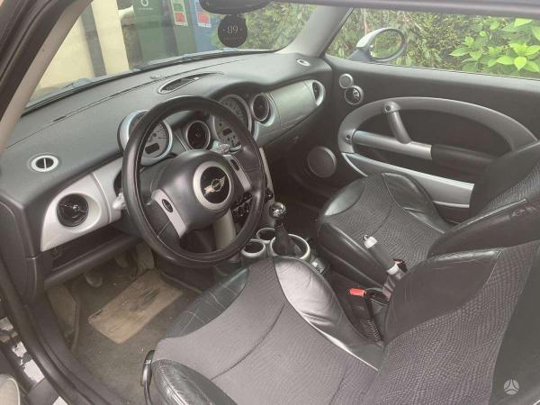 Melns MINI Cooper 2003 Kauņa, ar dzinēja tilpumu 1.60 L un nobraukumu 270 tūkst. km par 1400 €, foto 7 vietnē AUTOMOTO.COM.LV