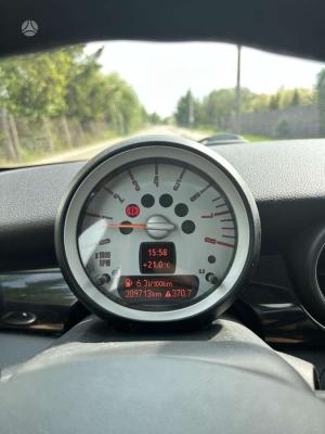 Black MINI Cooper 2006 in Kedainiai, with an engine capacity of 1.60 L and mileage of 210 thousand km for 2450 €, photo 22 on AUTOMOTO.COM.LV