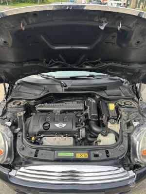 Black MINI Cooper 2006 in Kedainiai, with an engine capacity of 1.60 L and mileage of 210 thousand km for 2450 €, photo 25 on AUTOMOTO.COM.LV