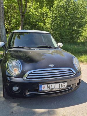 Black MINI Cooper 2006 in Klaipeda, with an engine capacity of 1.60 L and mileage of 155 thousand km for 1600 €, photo  on AUTOMOTO.COM.LV