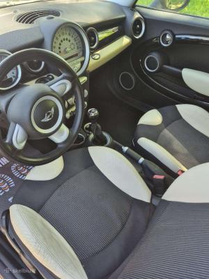 Black MINI Cooper 2006 in Klaipeda, with an engine capacity of 1.60 L and mileage of 155 thousand km for 1600 €, photo 8 on AUTOMOTO.COM.LV