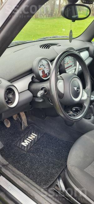 Melns MINI Cooper 2007 Liepāja, ar dzinēja tilpumu 1.60 L un nobraukumu 192 tūkst. km par 2850 €, foto 11 vietnē AUTOMOTO.COM.LV