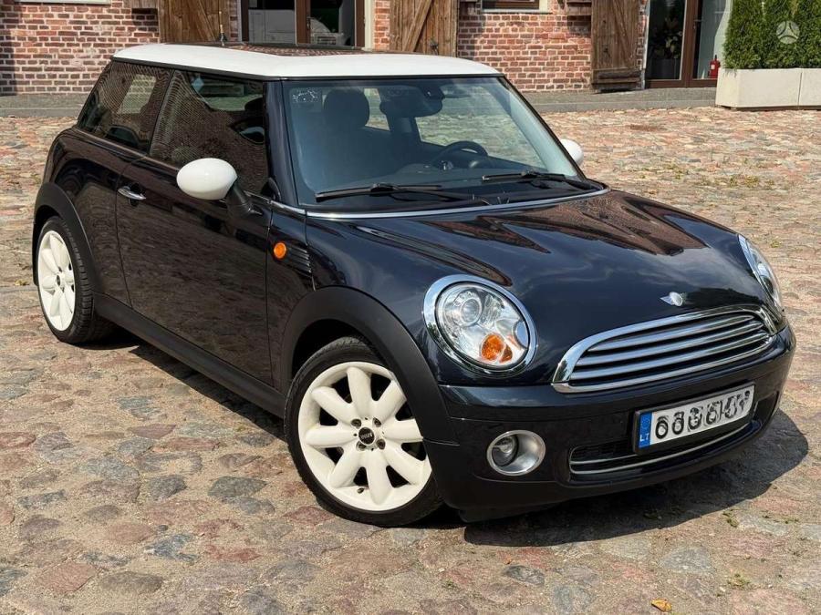 Black MINI Cooper 2007 in Klaipeda, with an engine capacity of 1.60 L and mileage of 122 thousand km for 5990 €, photo 16 on AUTOMOTO.COM.LV
