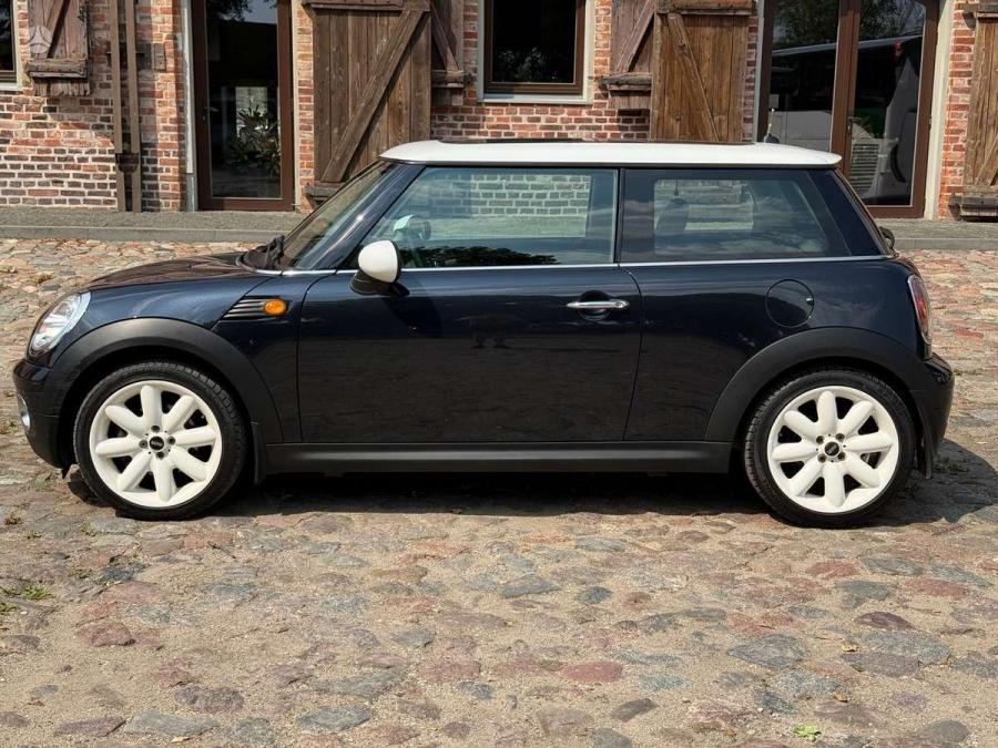 Black MINI Cooper 2007 in Klaipeda, with an engine capacity of 1.60 L and mileage of 122 thousand km for 5990 €, photo 10 on AUTOMOTO.COM.LV