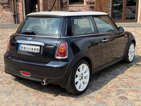 Black MINI Cooper 2007 in Klaipeda, with an engine capacity of 1.60 L and mileage of 122 thousand km for 4999 €, photo 4 on AUTOMOTO.COM.LV