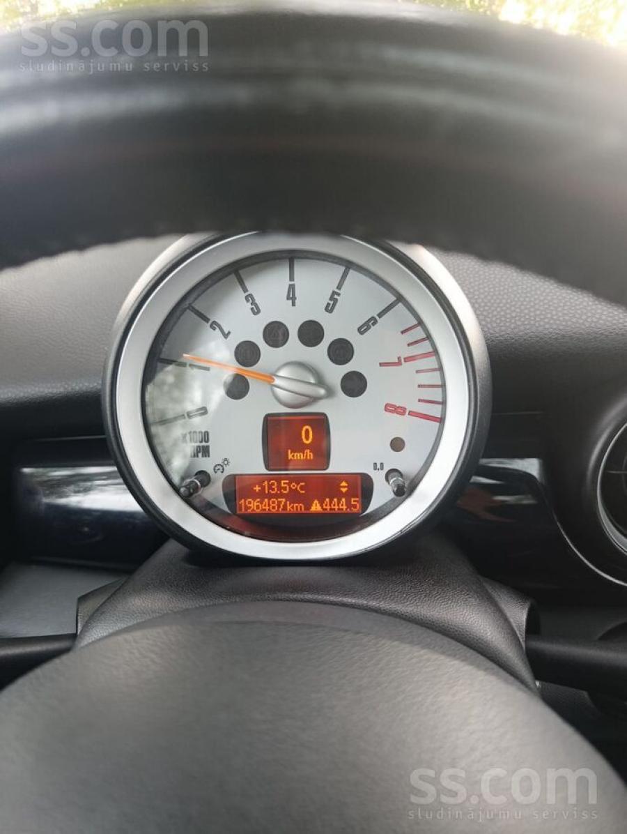Melns MINI Cooper 2008 Tukums, ar dzinēja tilpumu 1.60 L un nobraukumu 196 tūkst. km par 2450 €, foto 9 vietnē AUTOMOTO.COM.LV