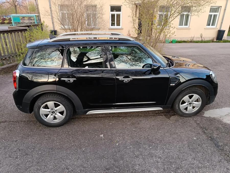Melns MINI Cooper 2020 Ventspils, ar dzinēja tilpumu 1.50 L un nobraukumu 172 tūkst. km par 10500 €, foto 10 vietnē AUTOMOTO.COM.LV