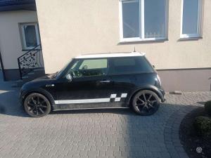 Melns MINI Cooper 2002 Vilkaviškis, ar dzinēja tilpumu 1.60 L un nobraukumu 283 tūkst. km par 1250 €, foto  vietnē AUTOMOTO.COM.LV