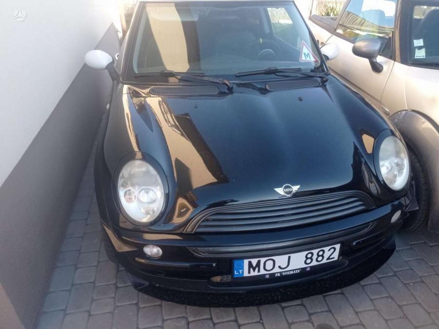 Melns MINI Cooper 2002 Vilkaviškis, ar dzinēja tilpumu 1.60 L un nobraukumu 283 tūkst. km par 1250 €, foto 3 vietnē AUTOMOTO.COM.LV