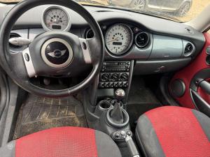 Melns MINI Cooper 2003 Molėtai, ar dzinēja tilpumu 1.60 L un nobraukumu 223 tūkst. km par 550 €, foto 5 vietnē AUTOMOTO.COM.LV