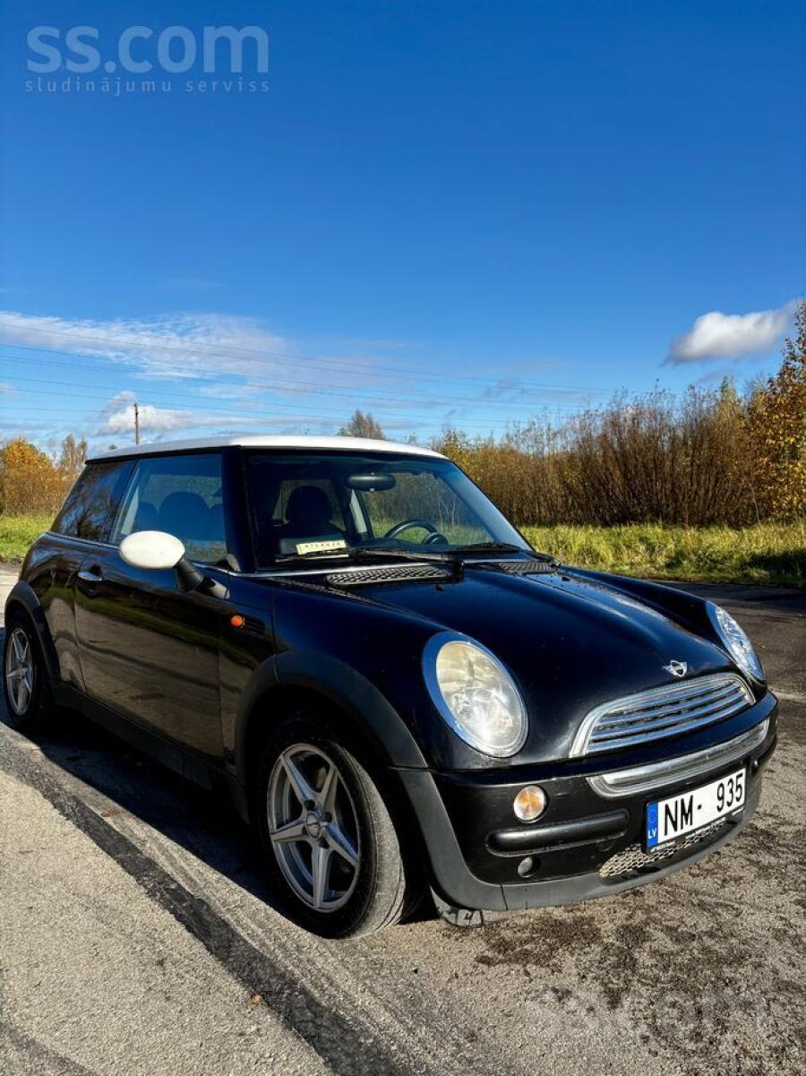 Melns MINI Cooper 2003 Jelgava, ar dzinēja tilpumu 1.60 L un nobraukumu 245 tūkst. km par 2500 €, foto 3 vietnē AUTOMOTO.COM.LV
