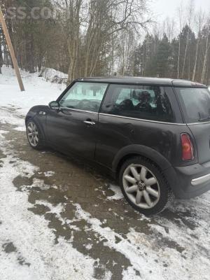 Melns MINI Cooper 2003 Rīga, ar dzinēja tilpumu 1.60 L un nobraukumu 0 tūkst. km par 2200 €, foto 4 vietnē AUTOMOTO.COM.LV