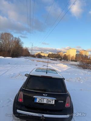 Melns MINI Cooper 2003 Tallina, ar dzinēja tilpumu 1.60 L un nobraukumu 260 tūkst. km par 2100 €, foto 4 vietnē AUTOMOTO.COM.LV