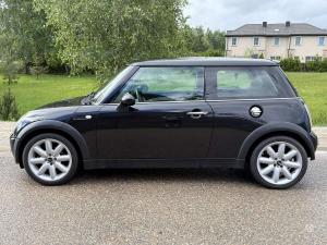 Melns MINI Cooper 2003 Viļņa, ar dzinēja tilpumu 1.60 L un nobraukumu 261 tūkst. km par 1150 €, foto 3 vietnē AUTOMOTO.COM.LV