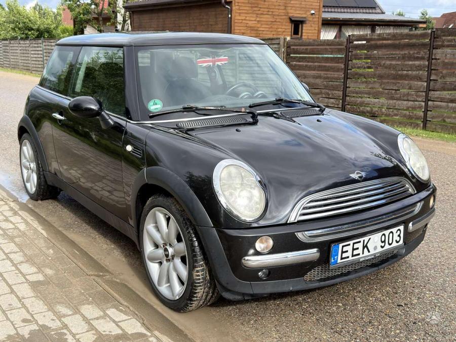 Melns MINI Cooper 2003 Viļņa, ar dzinēja tilpumu 1.60 L un nobraukumu 261 tūkst. km par 1150 €, foto 6 vietnē AUTOMOTO.COM.LV