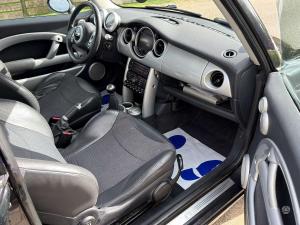 Melns MINI Cooper 2003 Viļņa, ar dzinēja tilpumu 1.60 L un nobraukumu 261 tūkst. km par 1150 €, foto 9 vietnē AUTOMOTO.COM.LV