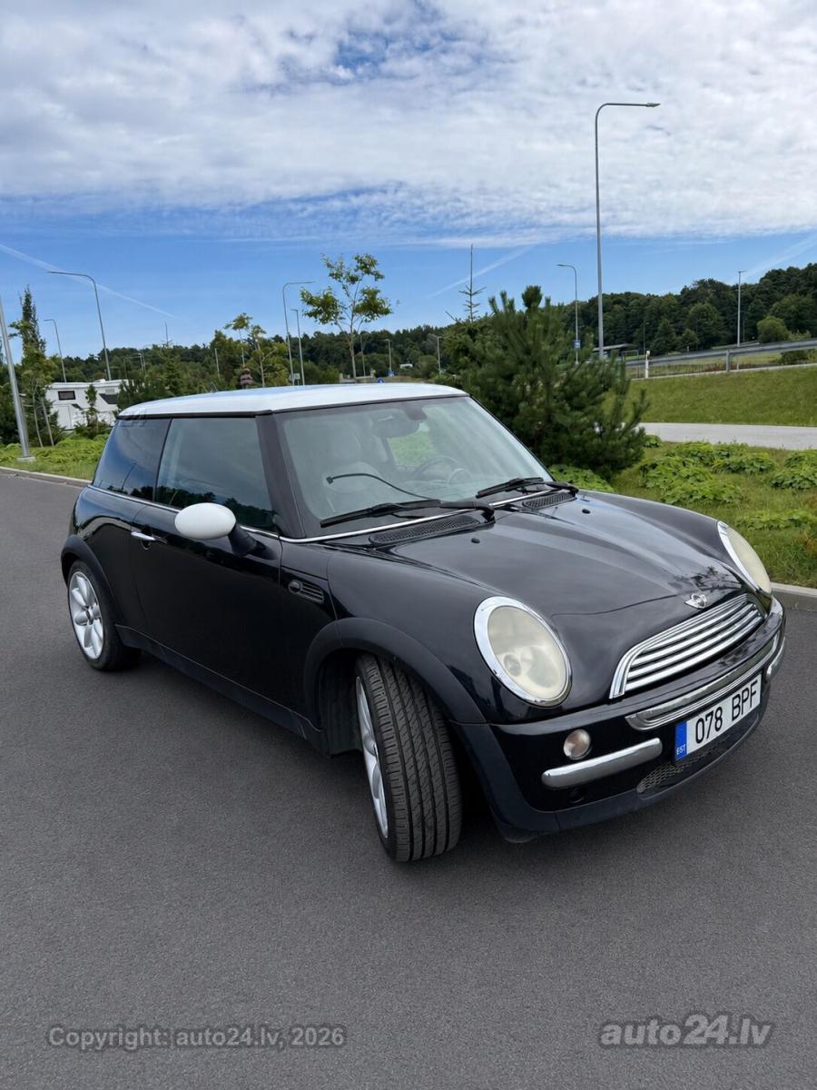 Black MINI Cooper 2004 in Tallinn, with an engine capacity of 1.60 L and mileage of 246 thousand km for 4200 €, photo 3 on AUTOMOTO.COM.LV