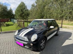Black MINI Cooper 2004 in Vilnius, with an engine capacity of 1.60 L and mileage of 217 thousand km for 750 €, photo  on AUTOMOTO.COM.LV