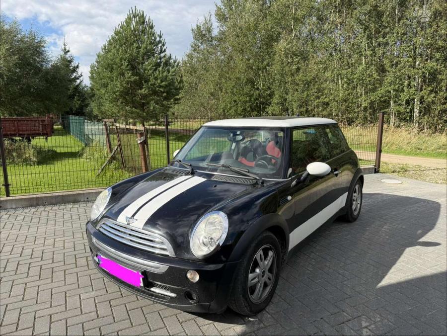 Melns MINI Cooper 2004 Viļņa, ar dzinēja tilpumu 1.60 L un nobraukumu 217 tūkst. km par 750 €, foto 1 vietnē AUTOMOTO.COM.LV