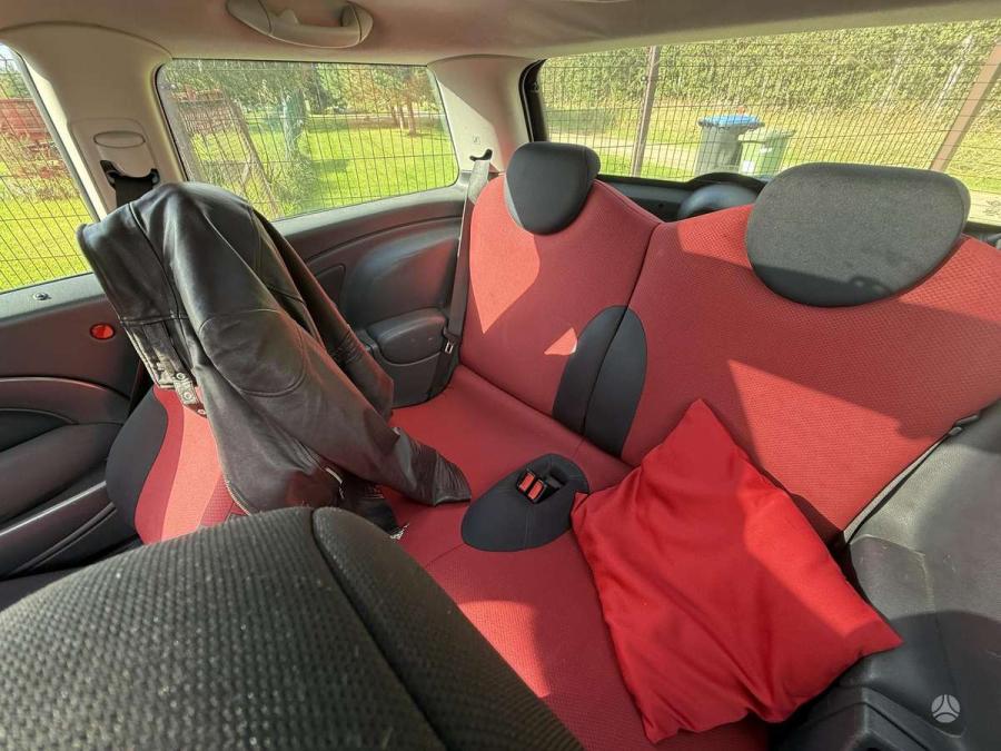 Melns MINI Cooper 2004 Viļņa, ar dzinēja tilpumu 1.60 L un nobraukumu 217 tūkst. km par 750 €, foto 8 vietnē AUTOMOTO.COM.LV
