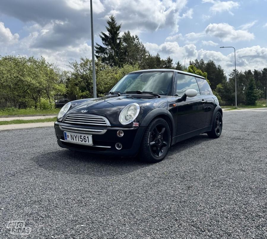 Melns MINI Cooper 2005 Viļņa, ar dzinēja tilpumu 1.60 L un nobraukumu 248 tūkst. km par 2000 €, foto 6 vietnē AUTOMOTO.COM.LV