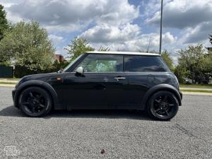 Melns MINI Cooper 2005 Viļņa, ar dzinēja tilpumu 1.60 L un nobraukumu 248 tūkst. km par 2000 €, foto 7 vietnē AUTOMOTO.COM.LV