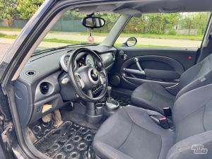 Melns MINI Cooper 2005 Viļņa, ar dzinēja tilpumu 1.60 L un nobraukumu 248 tūkst. km par 2000 €, foto 24 vietnē AUTOMOTO.COM.LV