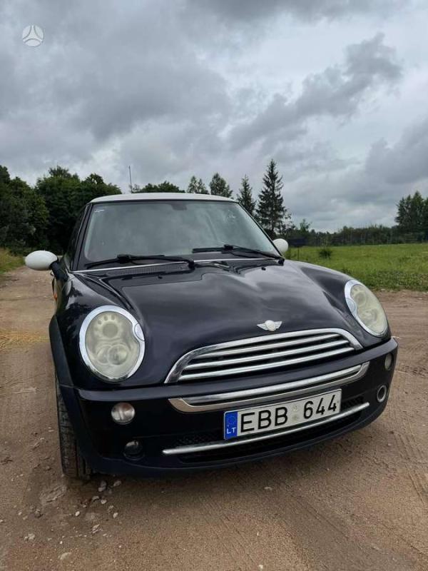 Melns MINI Cooper 2005 Viļņa, ar dzinēja tilpumu 1.60 L un nobraukumu 163 tūkst. km par 950 €, foto 1 vietnē AUTOMOTO.COM.LV